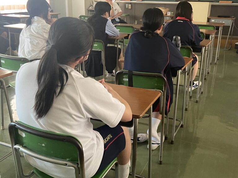 FYM「昼過ぎからじっくり映画」 - 東京純心女子中学･高等学校